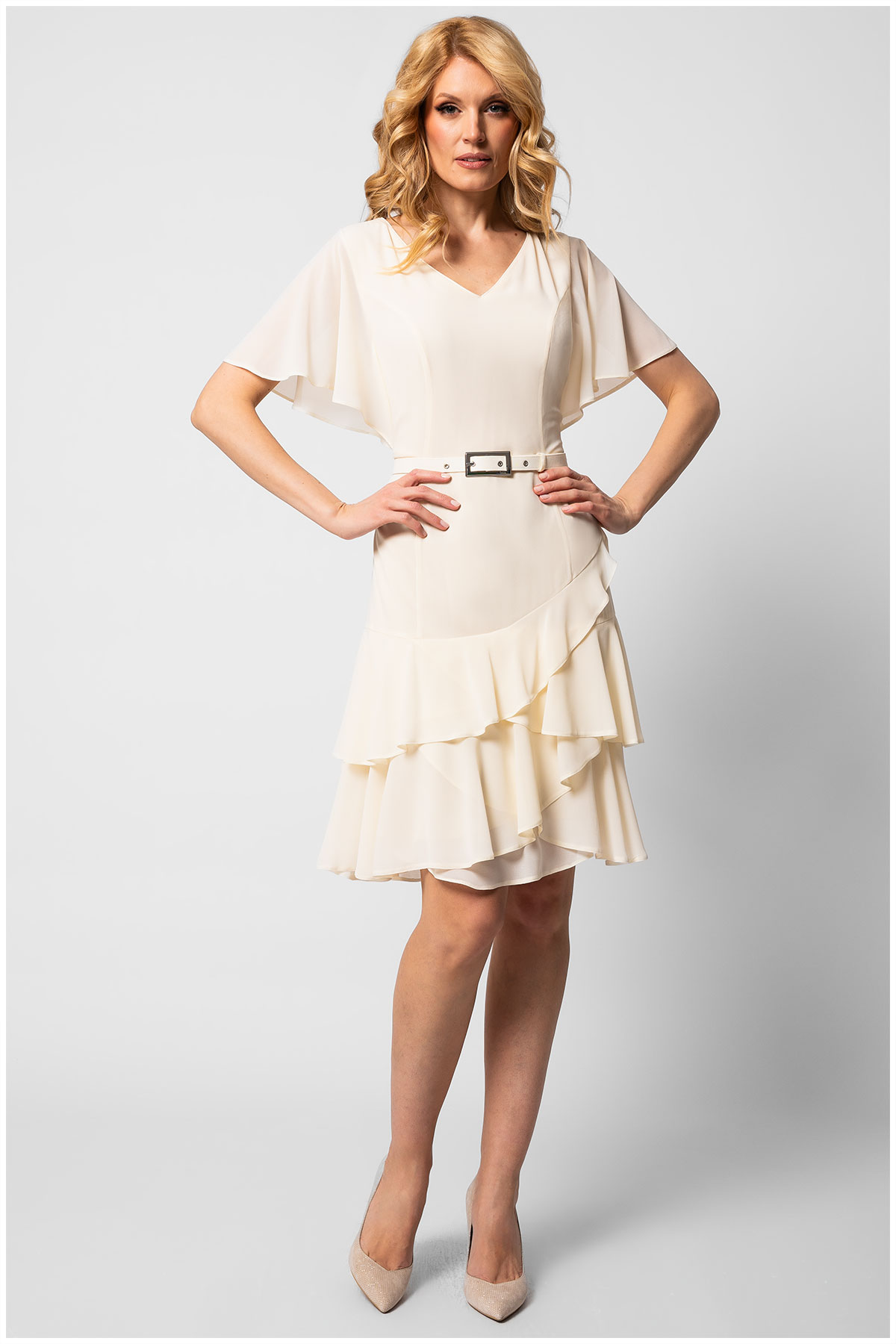 Ženstvena kratka obleka | Spletna prodaja ženske konfekcije