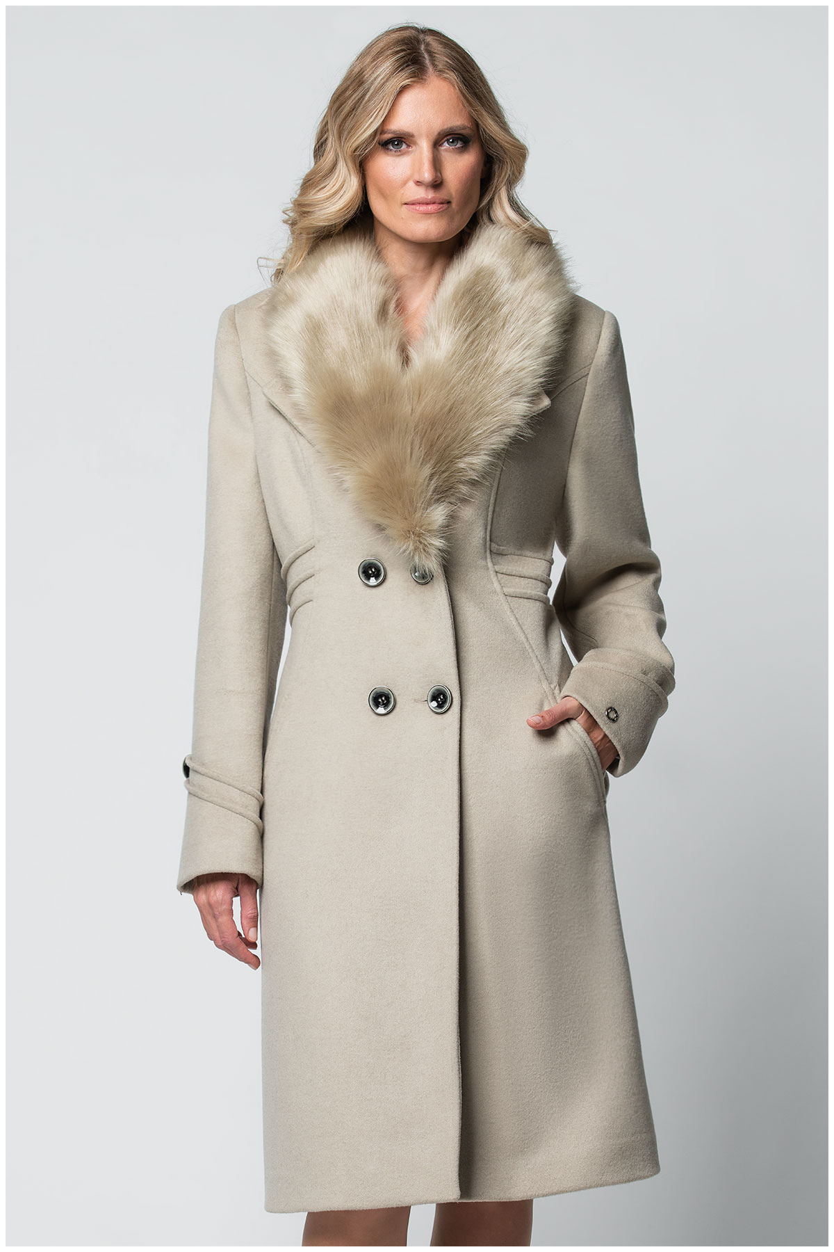 Ženstveni svetlozeleni kaput | Modna kuća Luna