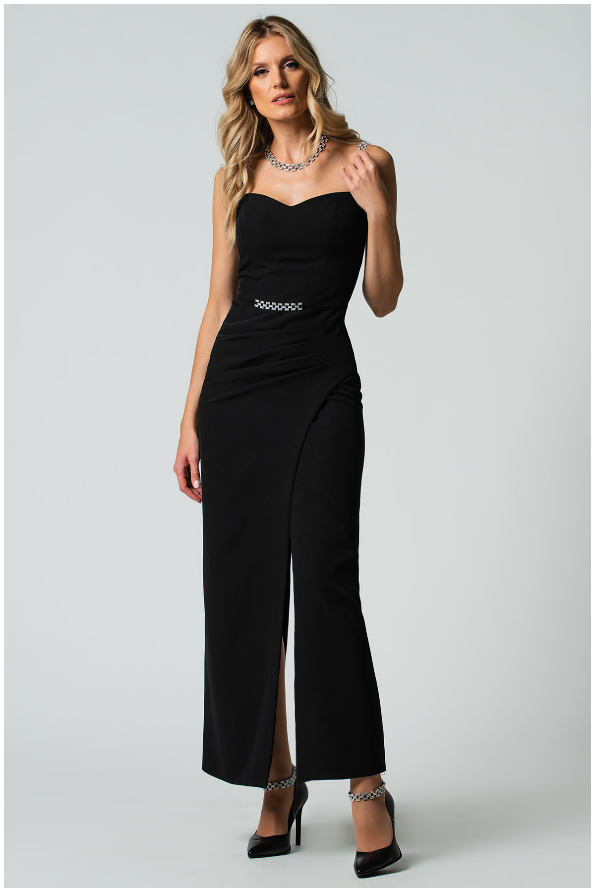 Duga svečana crna haljina | Modna kuća Luna